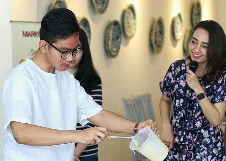 Success Story Gibran Rakabuming Raka Son President Indonesia Develop ...